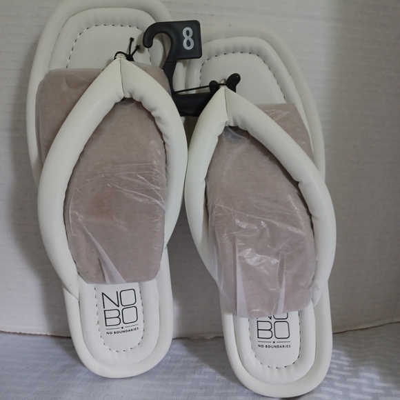 NOBO | Shoes | Thong Flip Flops Sandal White Floatie Chunky Puffy ...